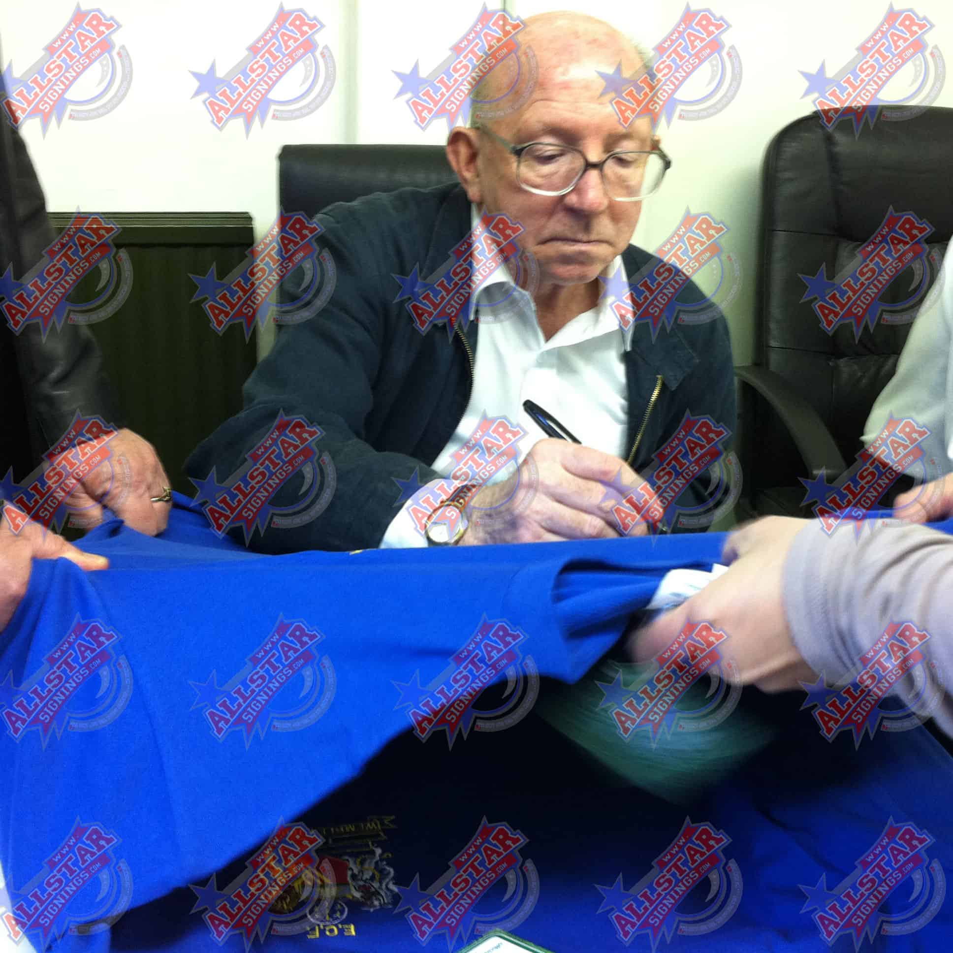 Nobby Stiles Signed Manchester United replica 1968 European Cup Final ...